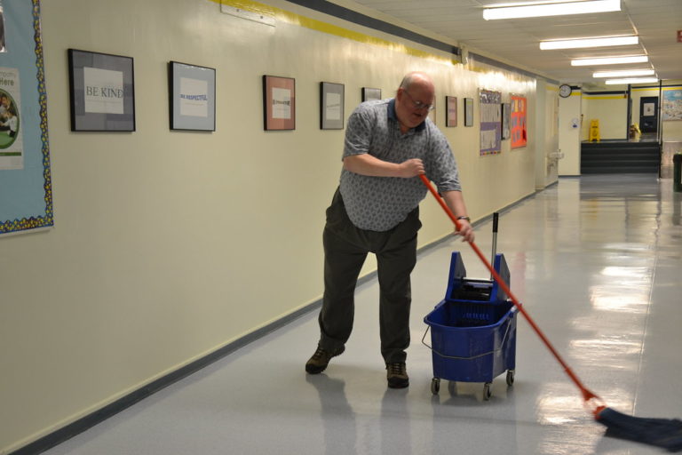The Benefits of Hiring Professional School Cleaners - Premiserv FM